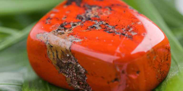 Red Jasper: Meaning, Properties and Powers - Stonesmentor